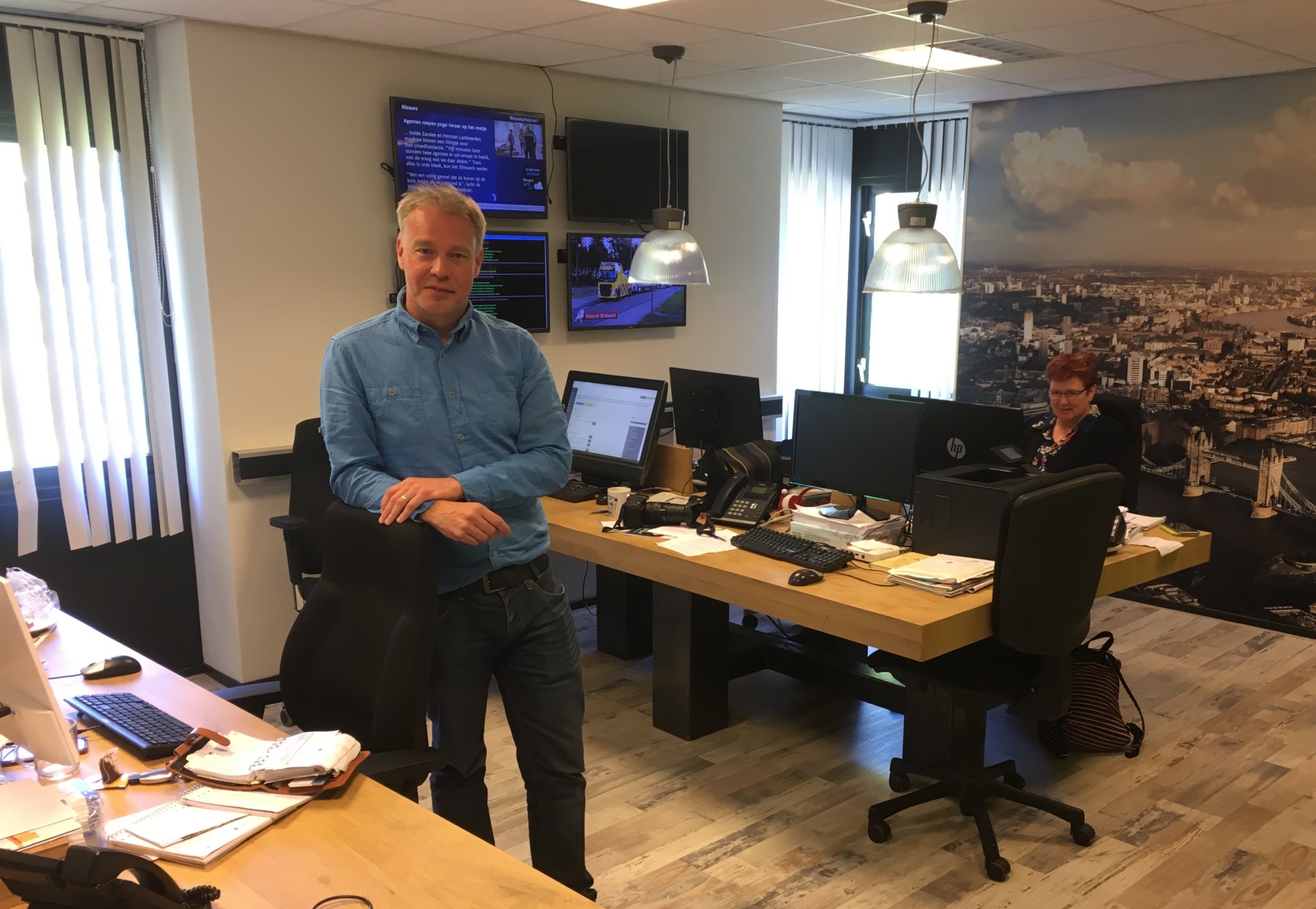 Willen mensen betalen voor lokaal nieuws? Het WeesperNieuws neemt de ...